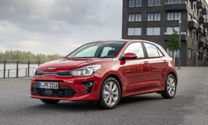 El Kia Rio se actualiza con motores Mild Hybrid y más asistentes