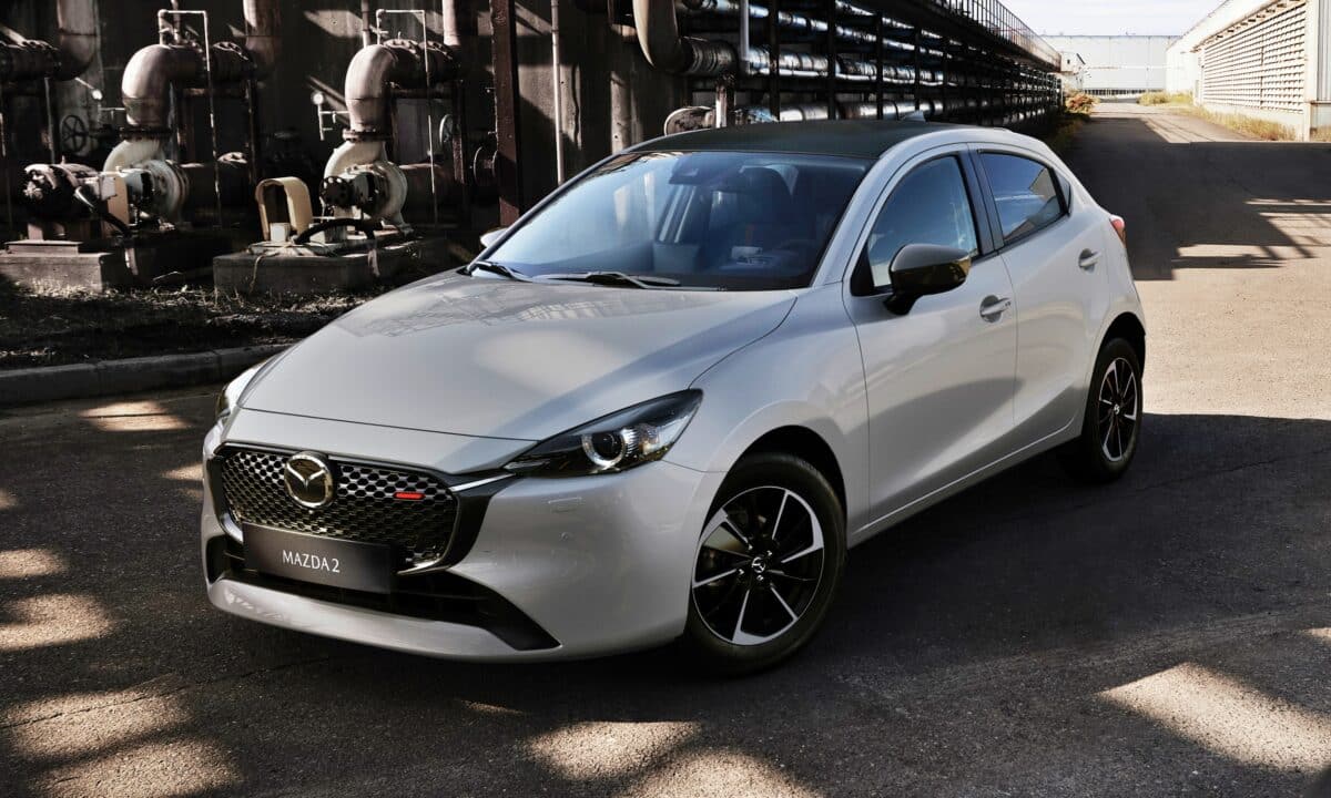 Mazda 2: La renovación del subcompacto japonés ya es oficial