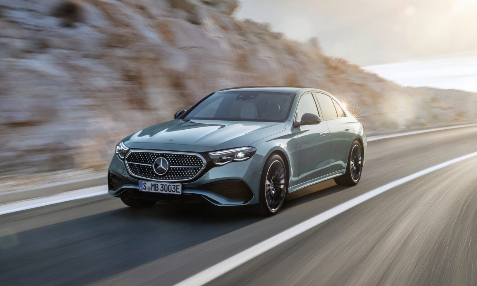 Bekijk de renders van deze zeldzame zesdeurs Mercedes-Benz E-Klasse