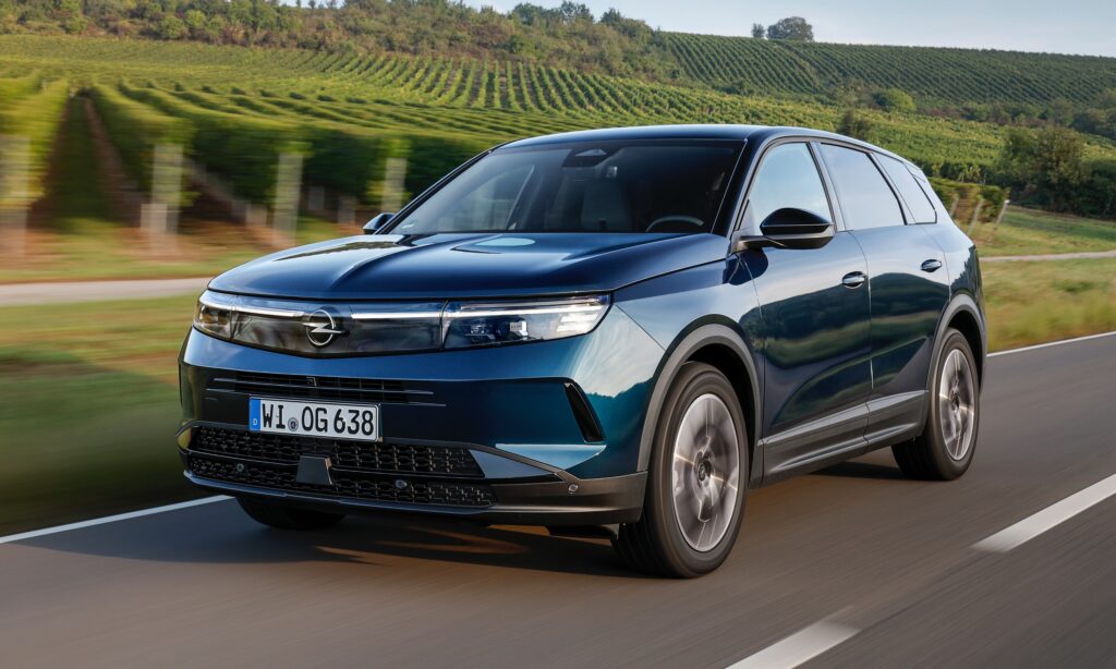Nuevo Opel Grandland PHEV: Más autonomía y eficiencia en su última ...