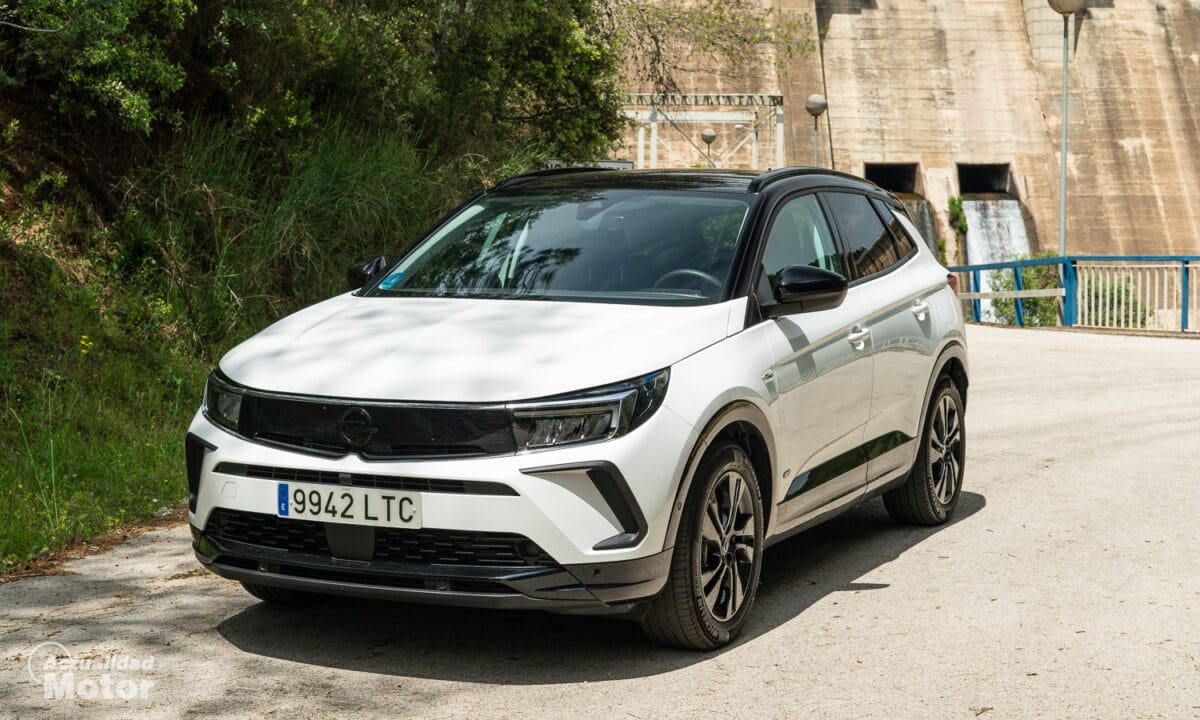 Prueba Opel Grandland PHEV 225 CV (con vídeo)