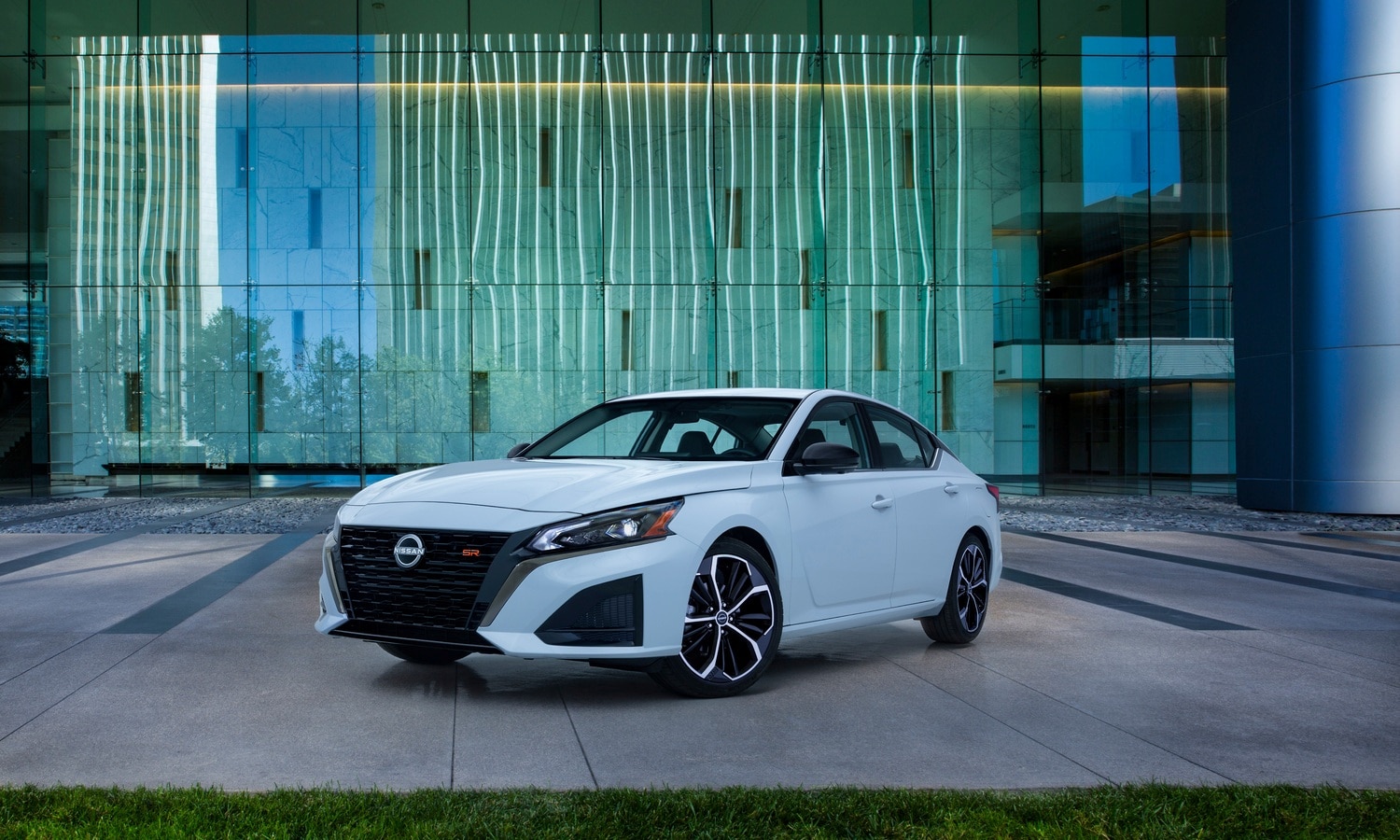 Nissan Altima MY23: Con este restyling mejora defectos y ensalza virtudes