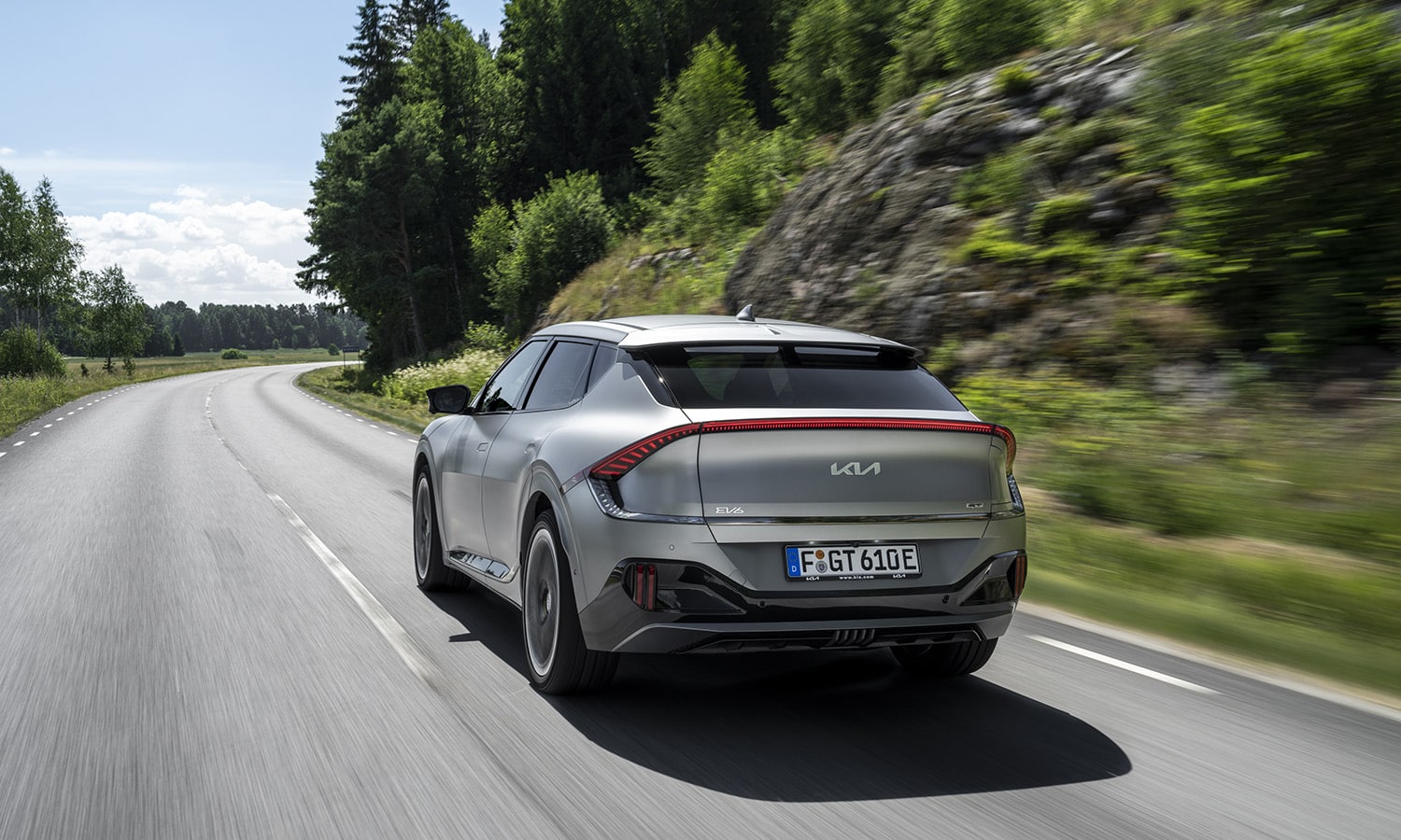 ¡KIA EV6 GT! 585 CV, 260 km/h y… modo Drift (entre otras cosas)