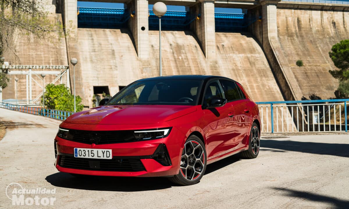 Opel Astra Electric: 418 km de autonomía para 156 CV de potencia