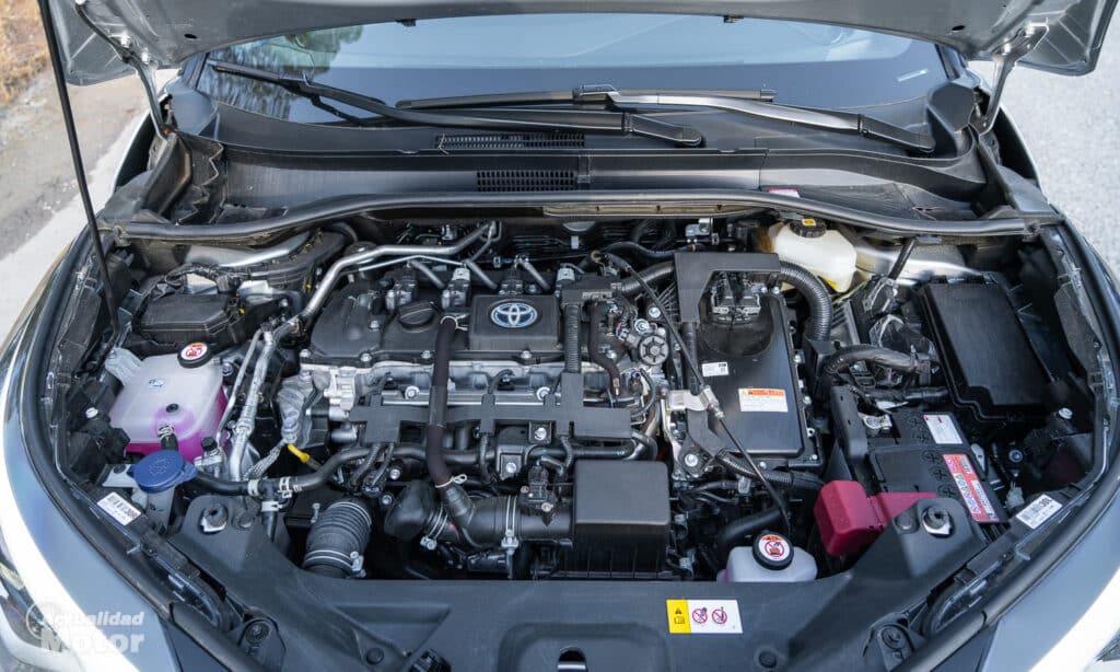 Prueba Toyota CH-R 125H Advance 2022 (con vídeo)