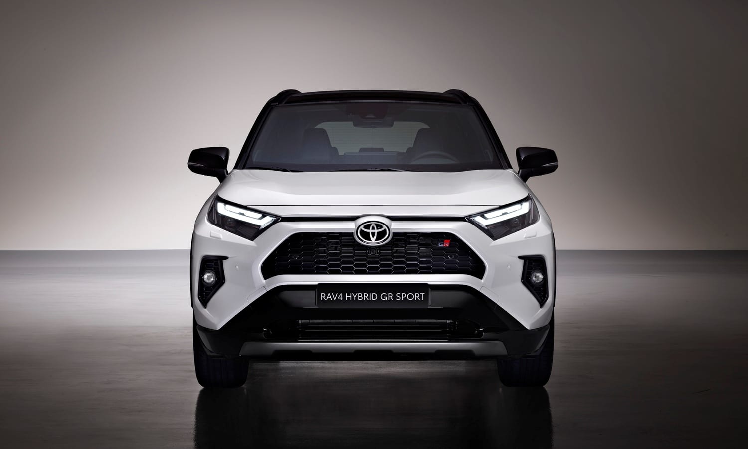 Toyota RAV4 GR Sport: “Sportsmanship” invades its SUV soul…