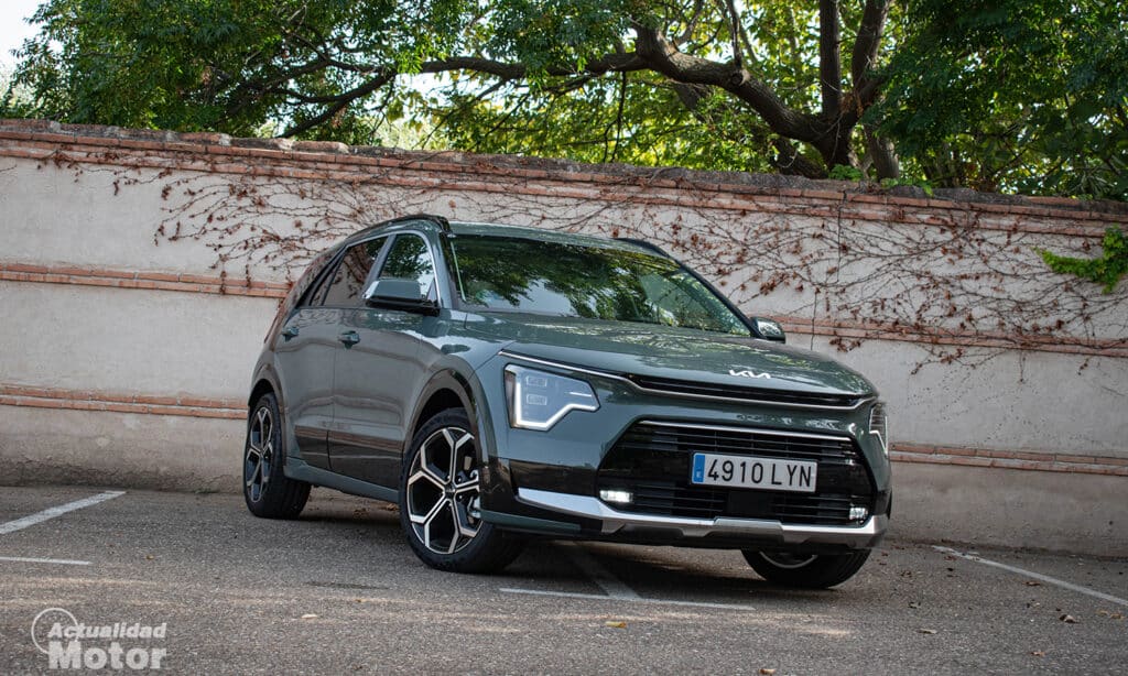 Prueba Kia Niro HEV 141 CV Emotion 2022 (con vídeo)