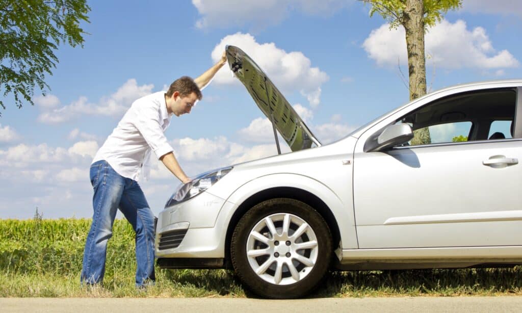 Why does an automatic car stall? Common causes and solutions