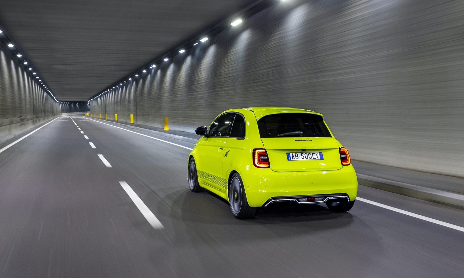 Abarth 500e: El Escorpión se electrifica con 155 CV de potencia…