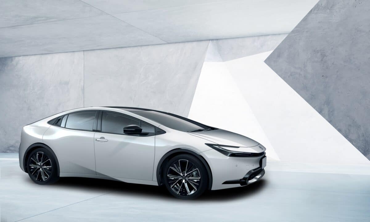 Toyota Prius: Híbrido enchufable de 223 CV y 75 km de autonomía