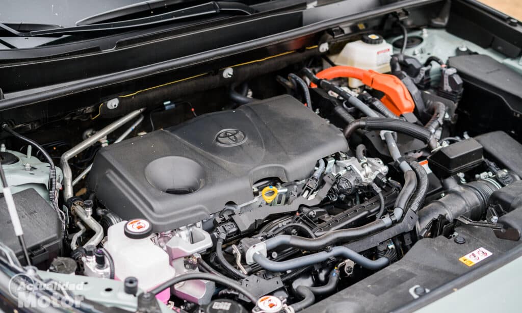 Prueba Toyota RAV4 Adventure 4×4 de 222 CV (con vídeo)