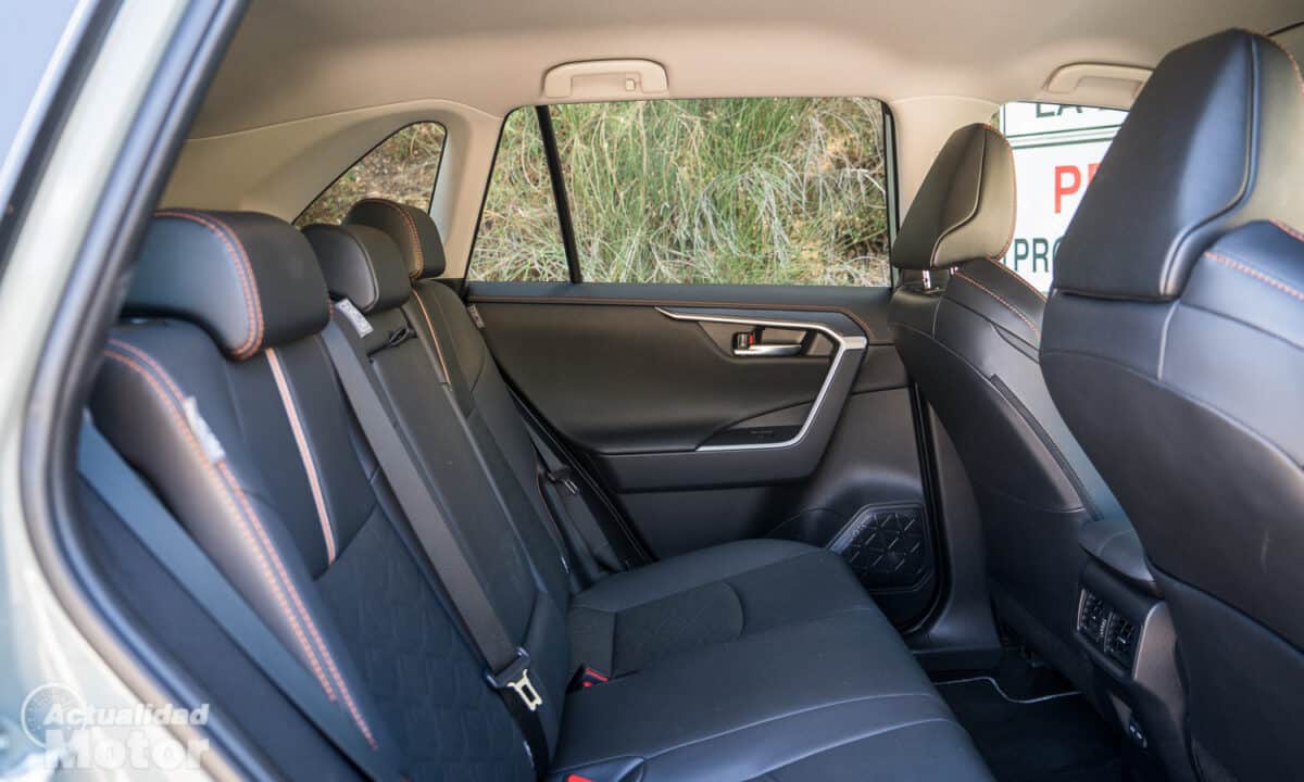 Prueba Toyota RAV4 Adventure 4×4 de 222 CV (con vídeo)