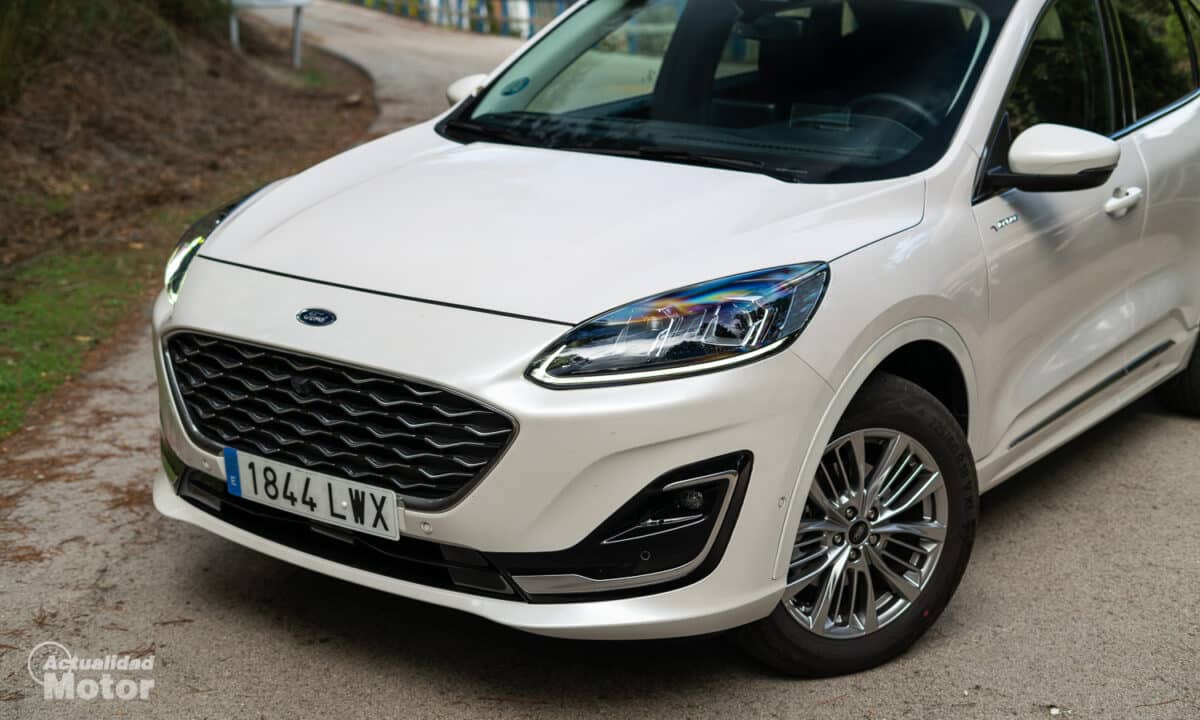 Prueba Ford Kuga FHEV 190 CV AWD Vignale (con vídeo)