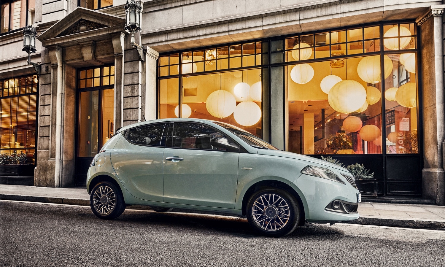 Lancia Ypsilon: El mítico urbano italiano se pone al día «en todo…»