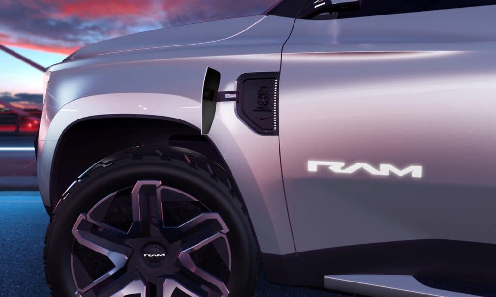 Ram 1500 Revolution BEV: Debuta el pick up eléctrico de Stellantis ...