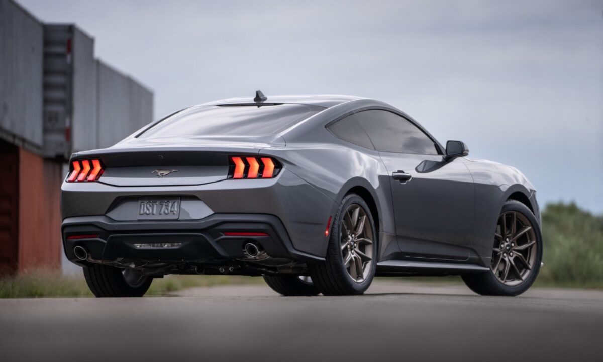 Ford lässt den Namen Mach 4 als Marke schützen: Steht eine Mustang ...