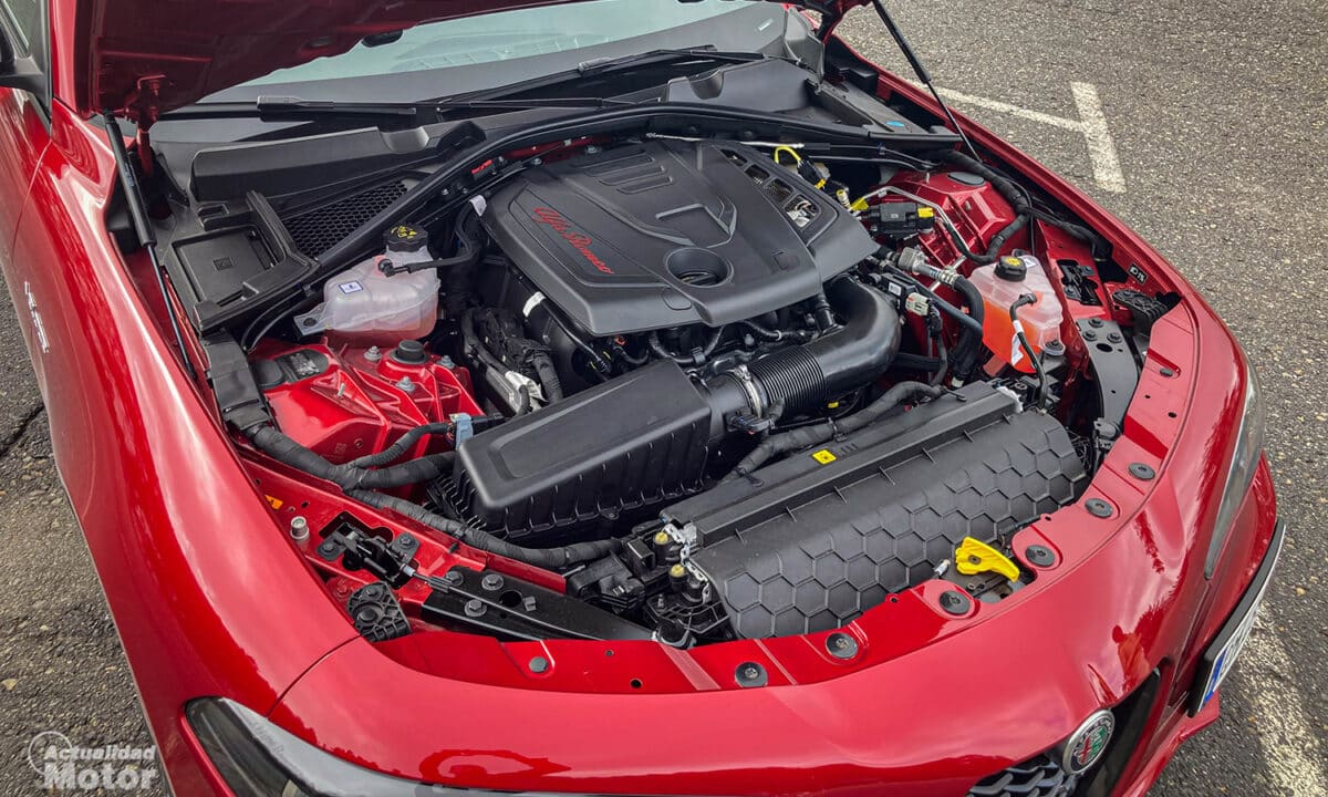2023 Alfa Romeo Giulia Engine