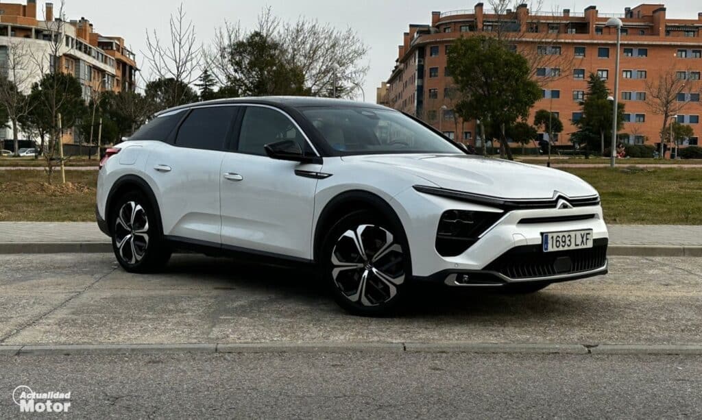 Prueba Citroën C5 X Hybrid 2023, el híbrido enchufable más cómodo de su clase
