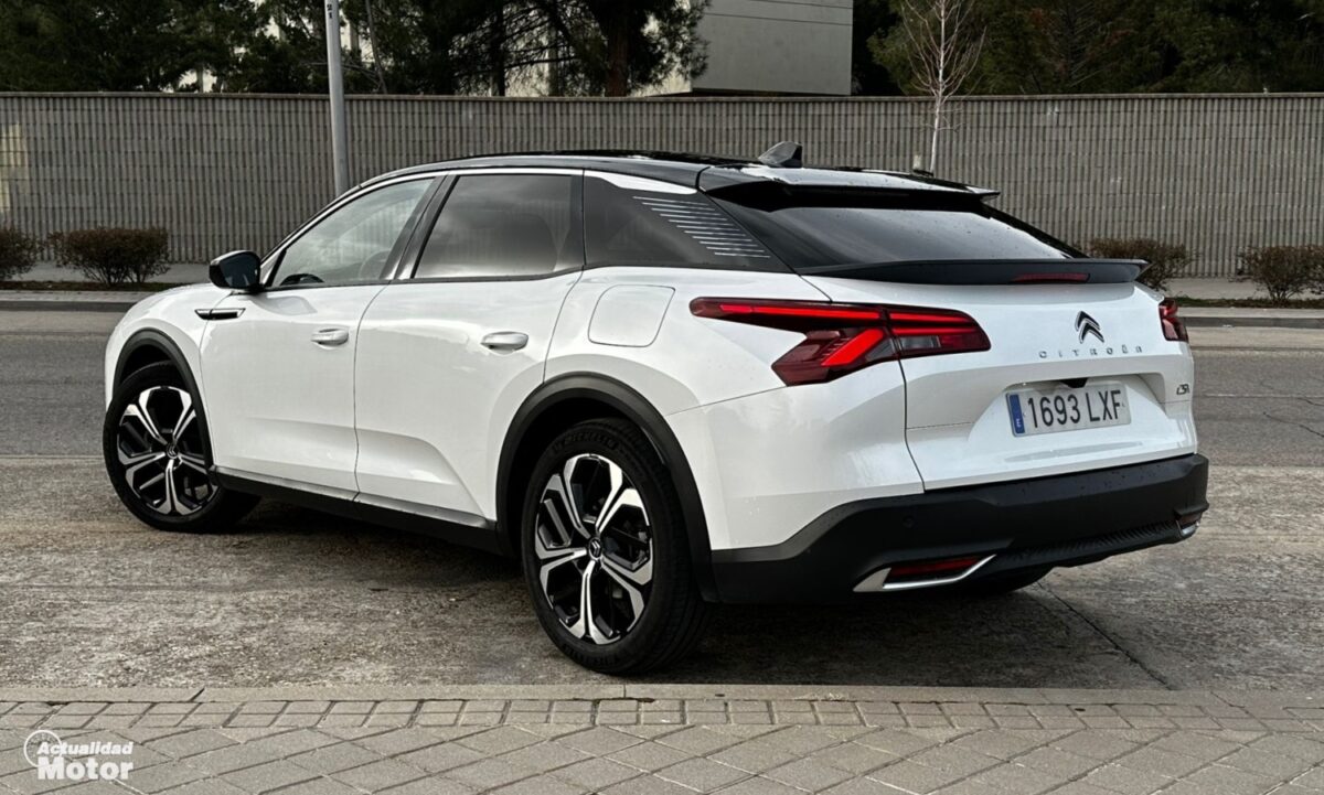 Prueba Citroën C5 X Hybrid 2023, el híbrido enchufable más cómodo de su clase
