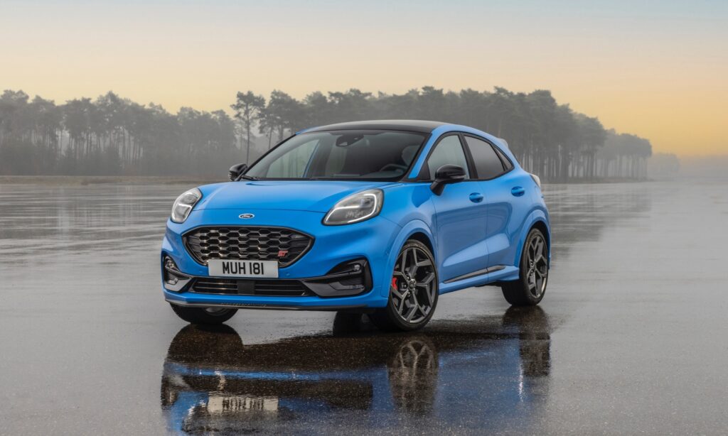 El Ford Puma ST estrena cambio automático e hibridación ligera, pero ...