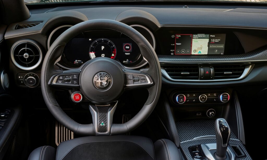 Alfa Romeo Stelvio Quadrifoglio 100 Aniversario: 520 CV de SUV deportivo
