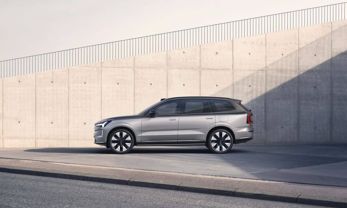 Premium electric SUV comparison 2026: Volvo EX90 versus its main rivals