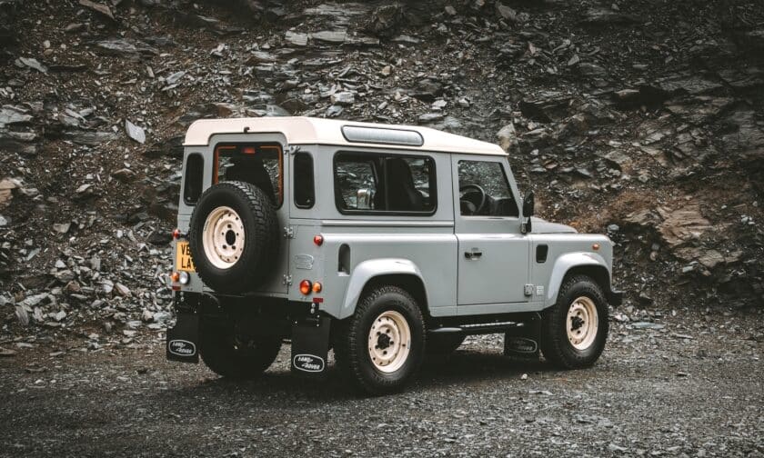 ¡Oficial! El Baby Land Rover Defender tiene fecha para su venta…