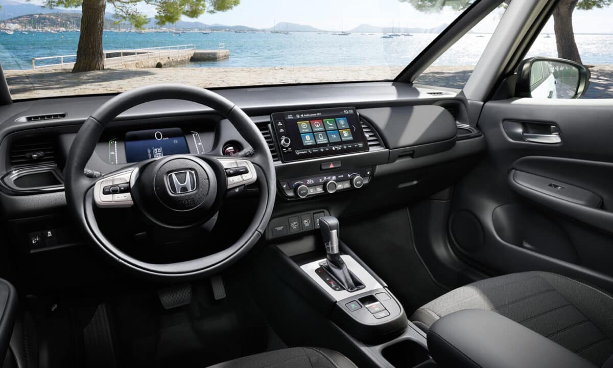 Novedades y mejoras para el Honda Jazz Crosstar, el urbano híbrido con ...