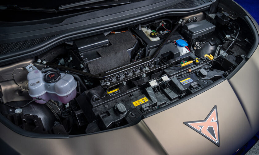 Primer contacto con el Cupra Tavascan, nos subimos al SUV coupé ...