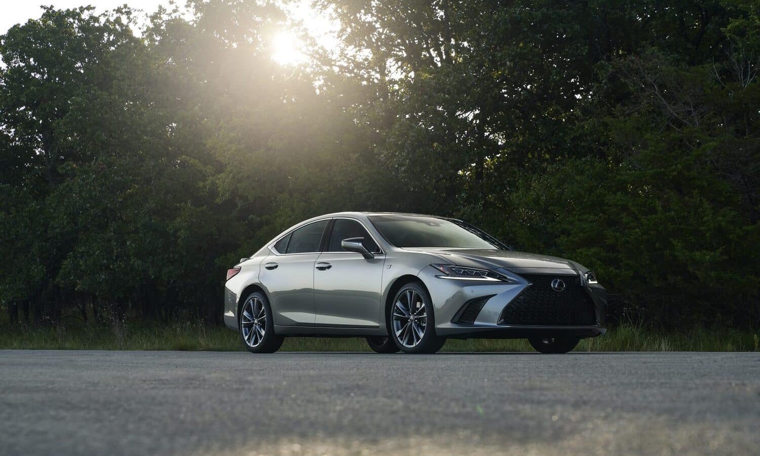 ¿Encuentras los cambios en el Lexus ES MY24? Saca la lupa pues