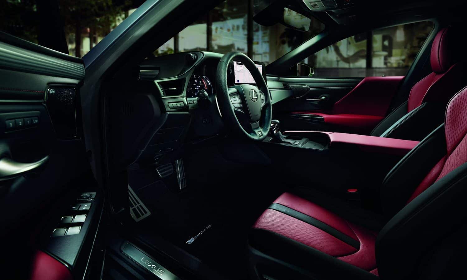 ¿Encuentras los cambios en el Lexus ES MY24? Saca la lupa pues