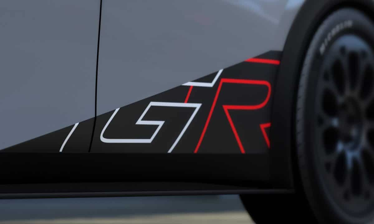 Toyota GR Prius: Mola la versión deportiva de la berlina nipona…