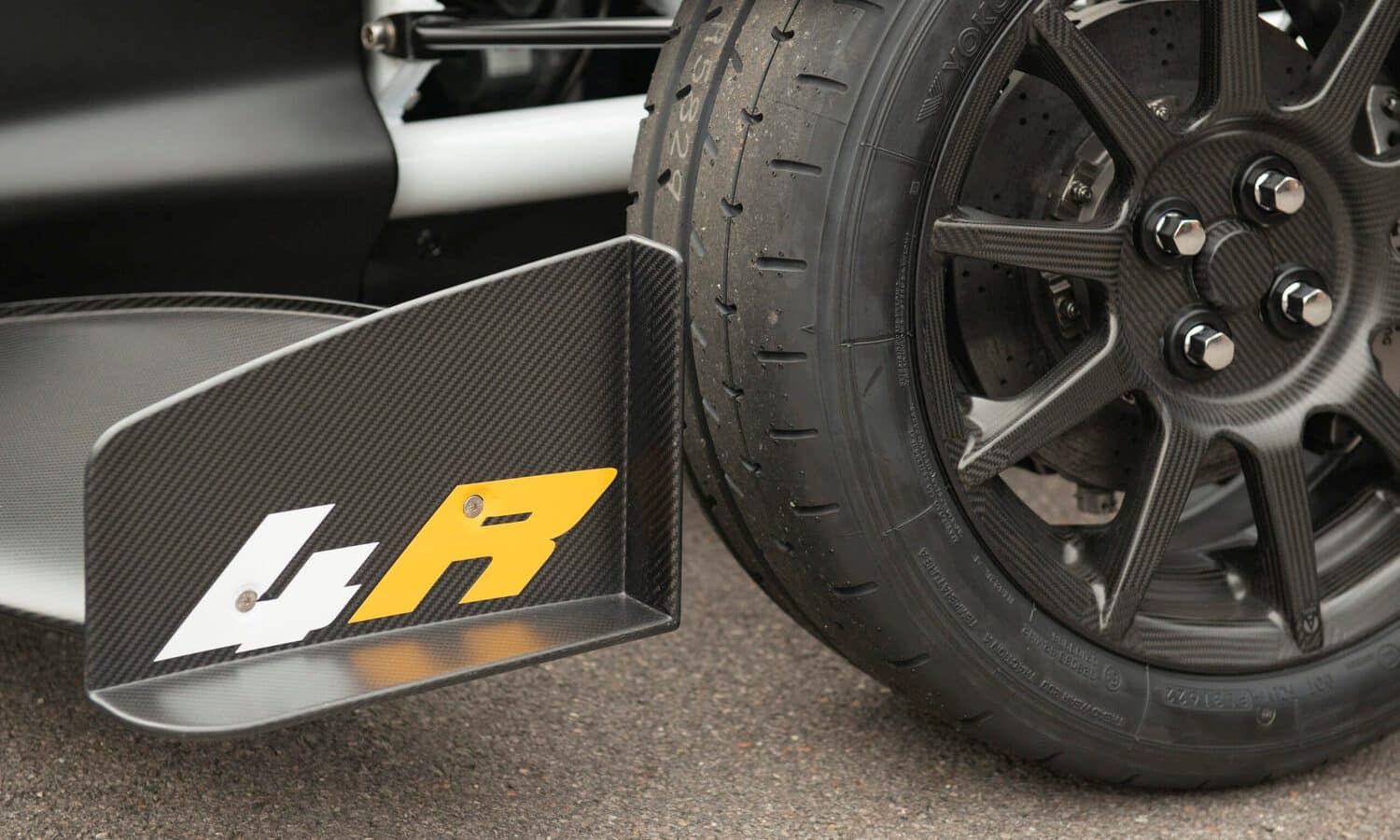 Ariel Atom 4R: 400 CV de pura diversión para menos de 680 kilos…