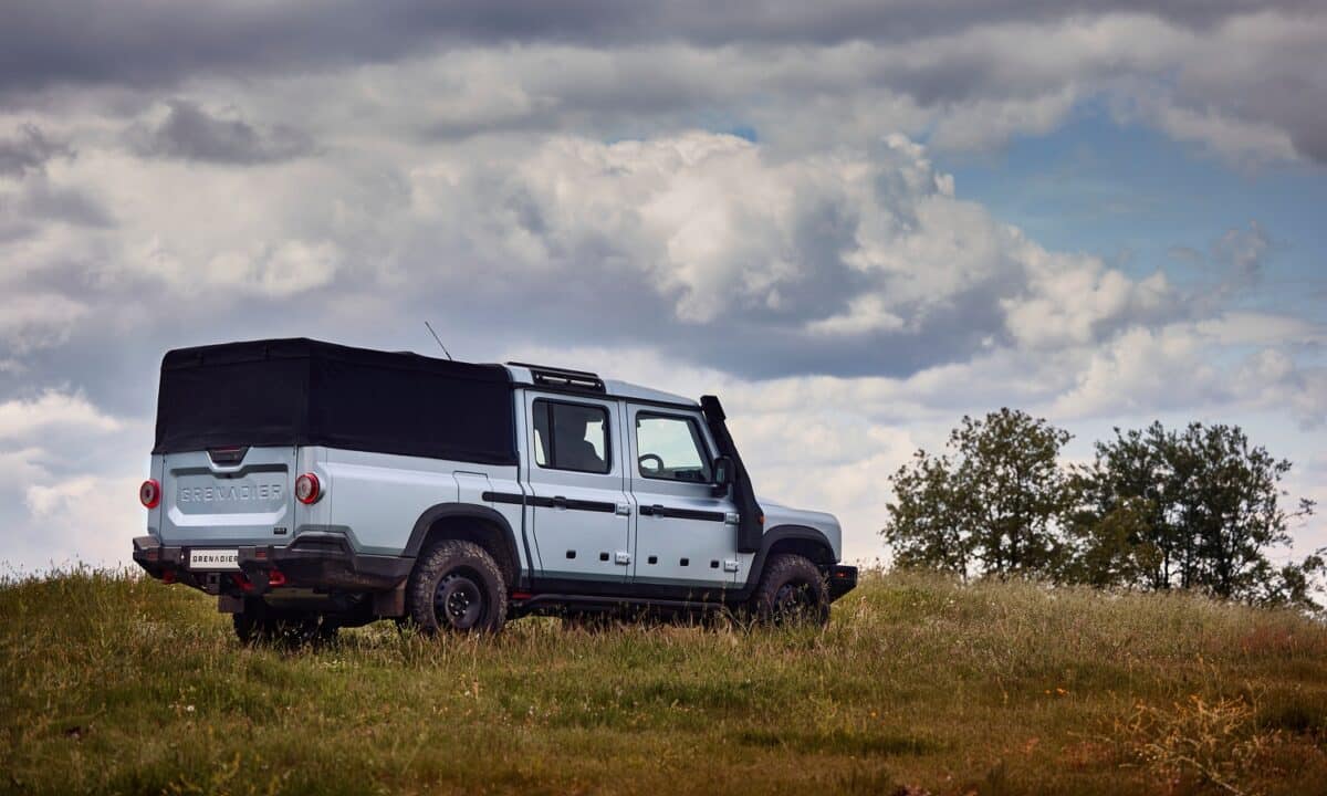 Ineos Grenadier Quartermaster: Torna el Defender pick up original