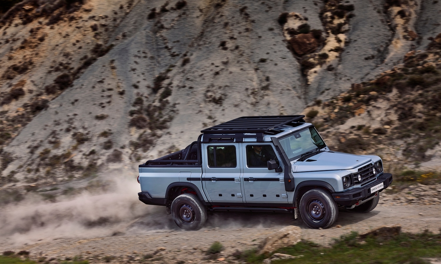 Ineos Grenadier Quartermaster: Vuelve el Defender pick up original