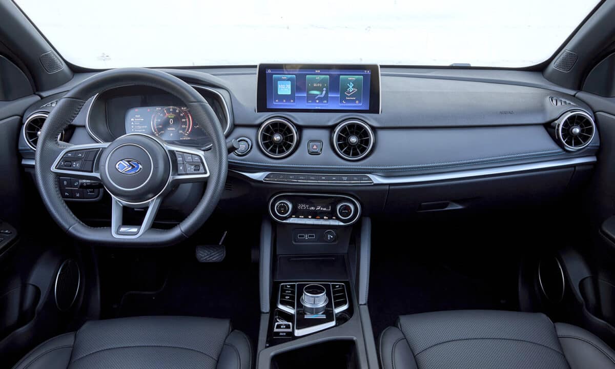 Prueba Seres 3 Luxury 163 CV, el primer coche de la nueva marca