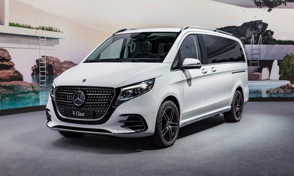 Mercedes-Benz Vision V: primo sguardo al futuro monovolume elettrico di ...