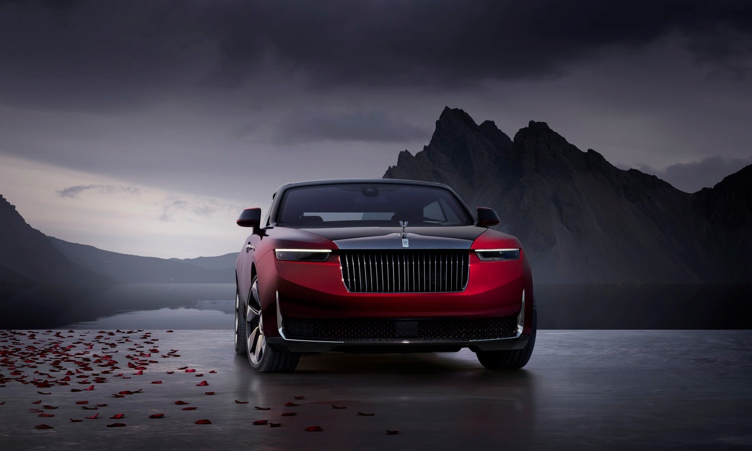 Rolls Royce celebra «el lujo» con el one-off La Rose Noir Droptail