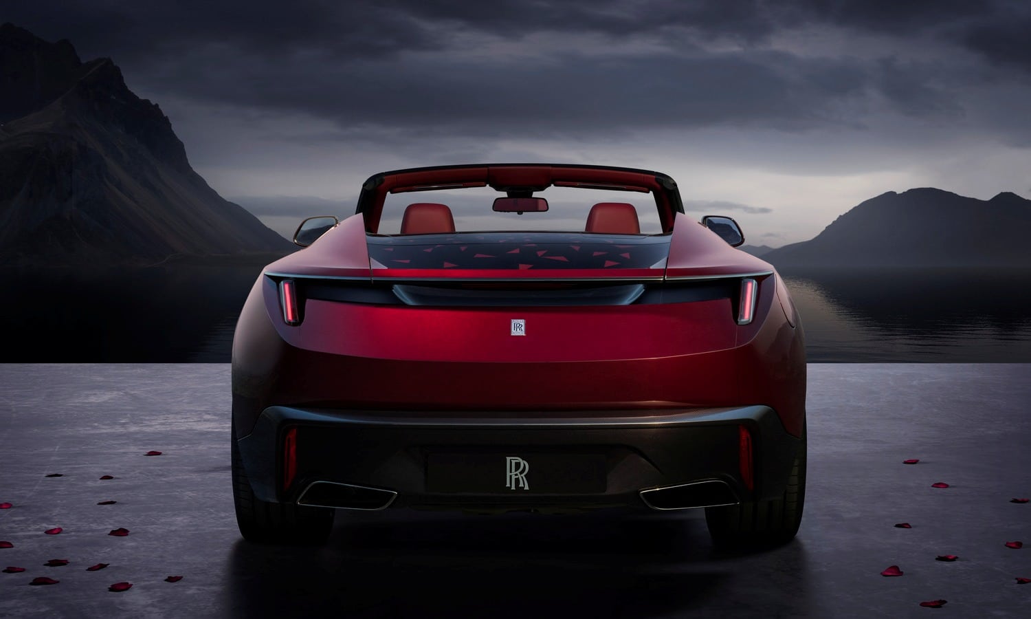 Rolls Royce celebra «el lujo» con el one-off La Rose Noir Droptail