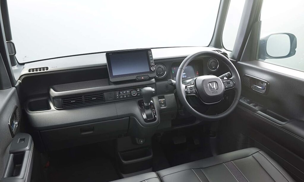 Honda N-Box: La solución a la movilidad en las grandes urbes…