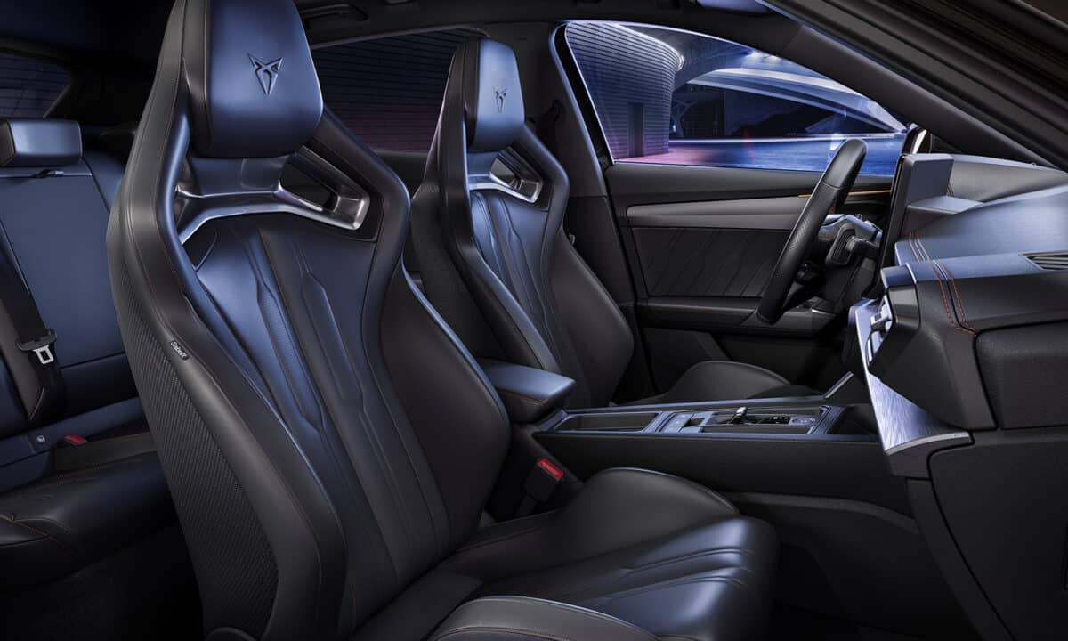 Nuevo Cupra Formentor VZ5 BAT: ¡390 CV, 500 unidades y todo al negro!