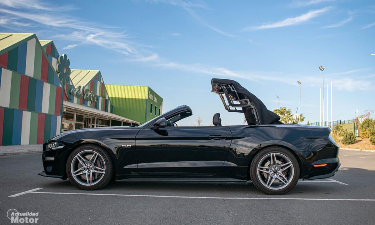 Prueba Ford Mustang V8 5.0 de 450 CV descapotable con el cambio que ...