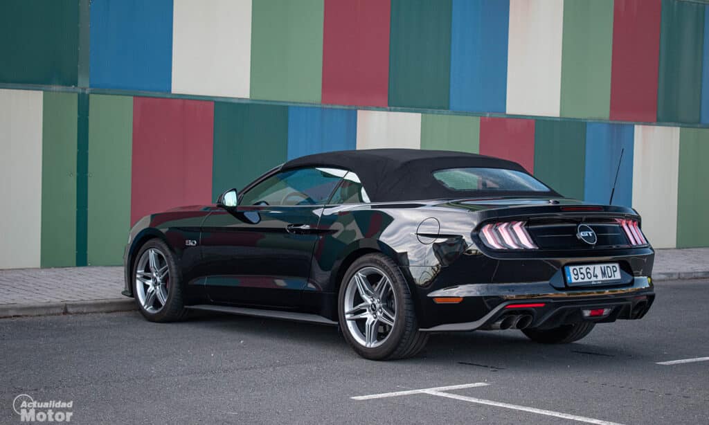 Prueba Ford Mustang V8 5.0 de 450 CV descapotable con el cambio que ...