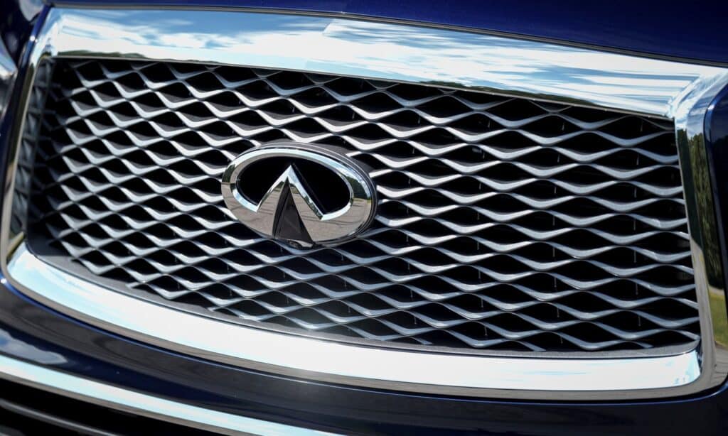 Infiniti inicia la producción del renovado Q50 en su fábrica de México