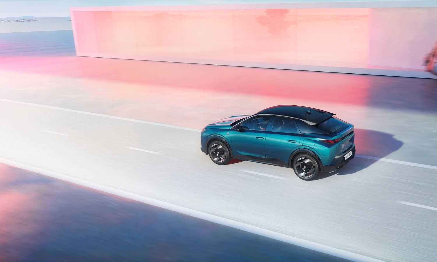 Peugeot E-3008: Up to 320 HP and 700 kilometers of autonomy…