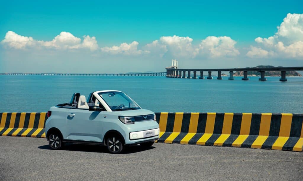 Wuling Mini EV Cabrio ¿No es adorable este mini urbano eléctrico?