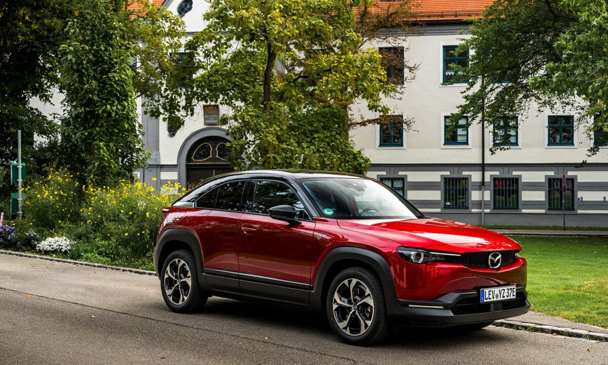 Prueba Mazda MX-30 R-EV 170 CV, el híbrido enchufable con motor rotativo (con vídeo)