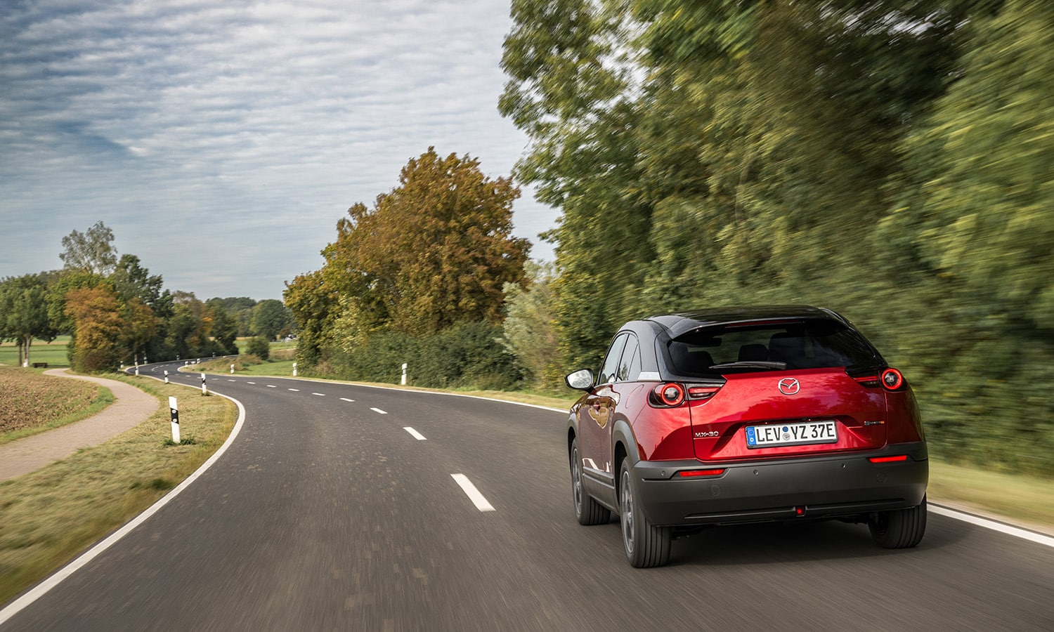 Prueba Mazda MX-30 R-EV 170 CV, el híbrido enchufable con motor rotativo (con vídeo)