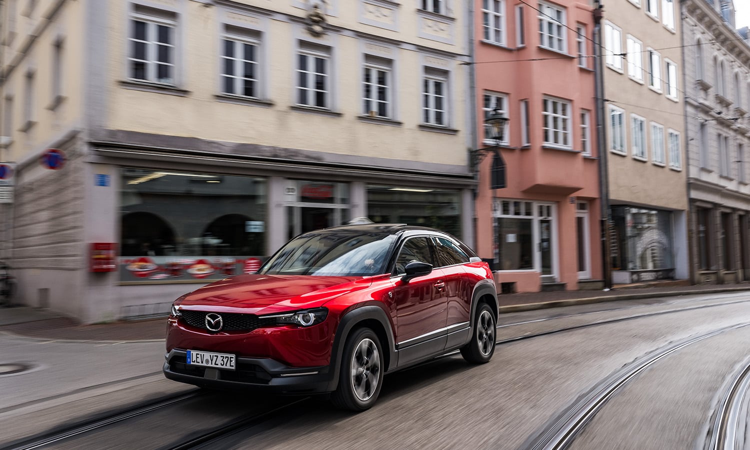 Prueba Mazda MX-30 R-EV 170 CV, el híbrido enchufable con motor rotativo (con vídeo)