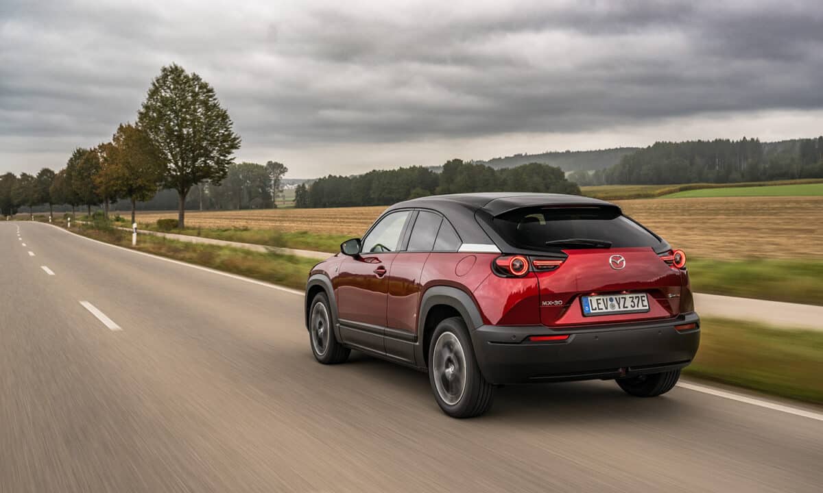 Prueba Mazda MX-30 R-EV 170 CV, el híbrido enchufable con motor rotativo (con vídeo)